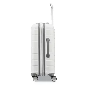 SAMSONITE Freeform Hardside 21" Spinner - White