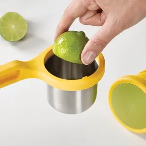 JOSEPH JOSEPH Helix Citrus Press