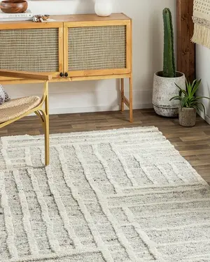 SURYA Manisa Mns-2304 Area Rug, 2' X 3