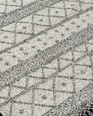 LIVABLISS Fleur Fle-2305 Area Rug, 5' X 7'6