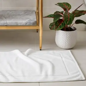 Frette Simple Border Bath Mat