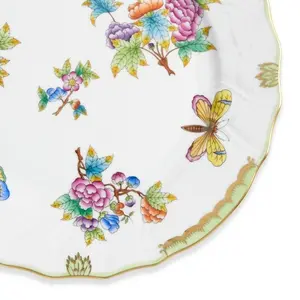 HEREND Queen Victoria Dinner Plate