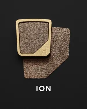HOURGLASS Curator Eyeshadow Ion