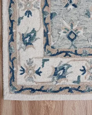 LR HOME Hans Traditional Trailing Floral Medallion Area Rug, 93 X 117