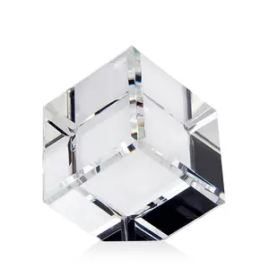 ORREFORS Iconic Medium Award