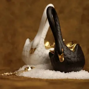 L'Objet Swan Salt Cellar - White/gold