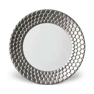 L'Objet Aegean Sculpted Dinner Plate - White/platinum