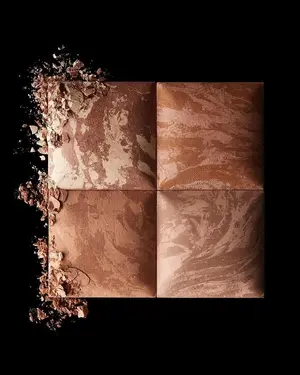 HOURGLASS Ambient Lighting Bronzer - Diffused Bronze Light