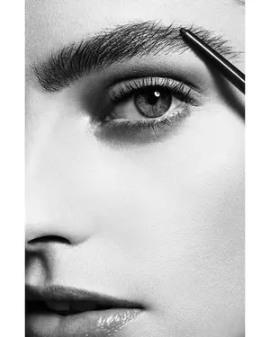 HOURGLASS Arch Brow Micro-sculpting Pencil - Auburn