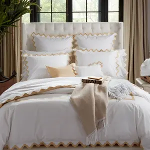 MATOUK Aziza Standard Sham - Champagne