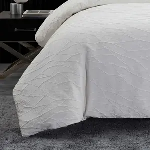 Vera Wang Abstract Crinkle Comforter Set, Queen
