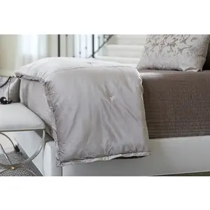 LILI ALESSANDRA Aria Personal Throw Raffia