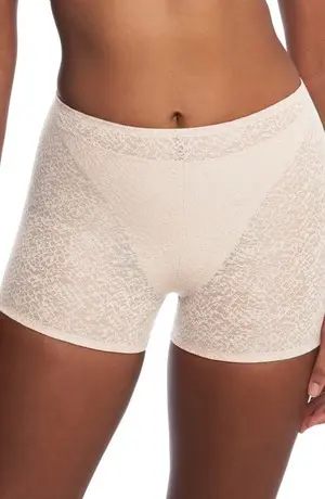 Natori Pretty Smooth Shortlette Ivory