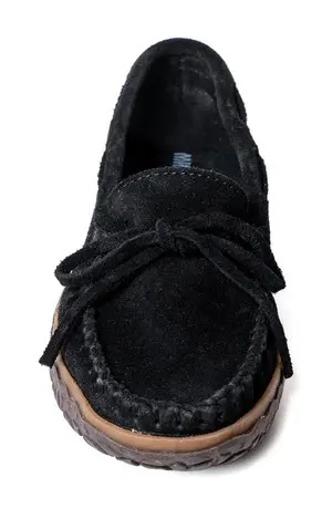 Minnetonka Tie Tread Slipper - Black