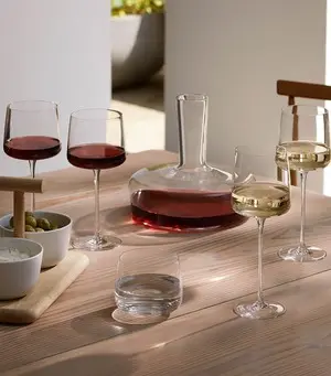LSA INTERNATIONAL Metropolitan Red Wine Glasses
