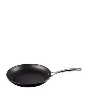 LE CREUSET Toughened Non-stick Shallow Frying Pan - Black