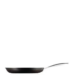 LE CREUSET Toughened Non-stick Shallow Frying Pan - Black
