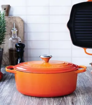 LE CREUSET Cast Iron Oval Casserole Dish