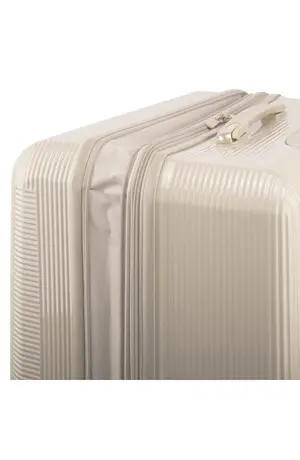 VACAY Future 20-inch Spinner Suitcase