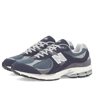 NEW BALANCE 2002r Sneakers
