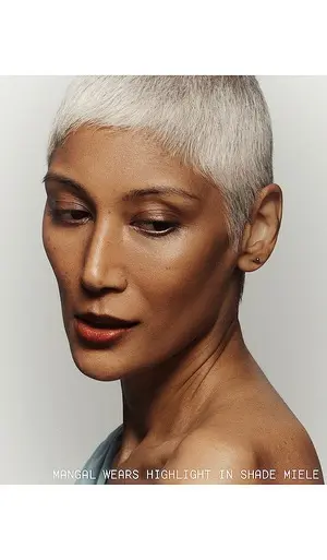 19/99 BEAUTY Cream Highlight Stick - Miele