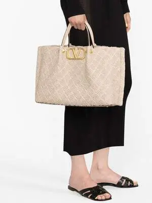 Valentino Garavani Medium Summer Tote