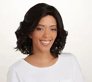 HAIRDO Bombshell Bob Styled Wig - One-color