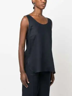 Kiton Round-neck Sleeveless Top