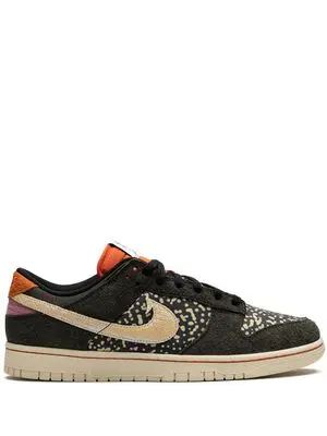Nike Dunk Low Sneakers - Brown