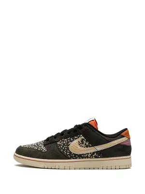 Nike Dunk Low Sneakers - Brown