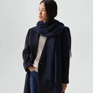 Theory Classic Scarf In Cashmere - Deep Navy