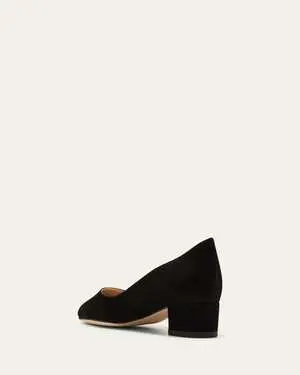 Manolo Blahnik Lista Suede Pumps - Black