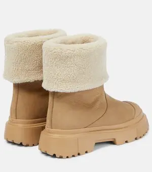 Hogan H619 Suede Ankle Boots - Beige