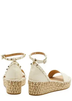 Valentino Garavani Rockstud 50 Leather Wedge Espadrilles - Ivory