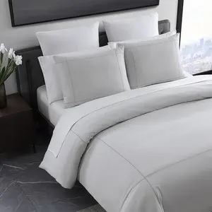 Vera Wang Simple Dot Duvet Cover Set, Queen
