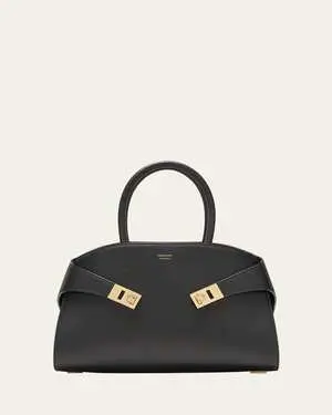 FERRAGAMO Small Hug Leather Top-handle Bag - Nero