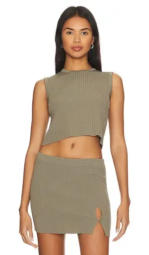 L'academie Cropped Tops