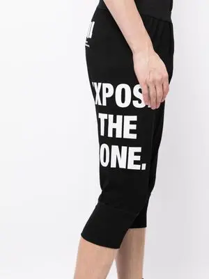 NILØS Slogan-print Drop-crotch Shorts