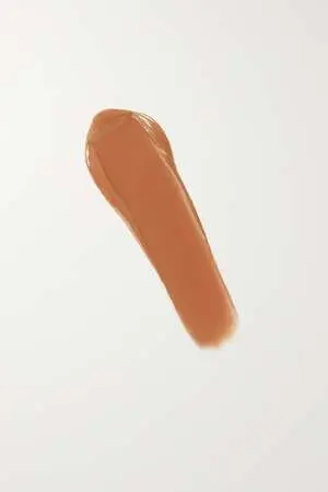 Charlotte Tilbury Airbrush Flawless Lip Blur