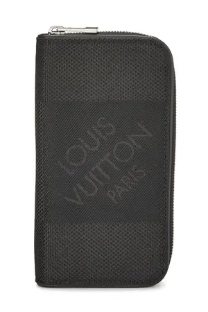 LOUIS VUITTON Black Damier Geant Zippy Black