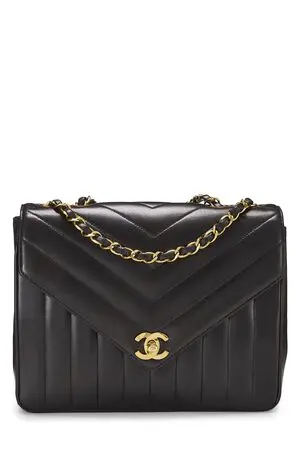 CHANEL Lambskin Chevron Envelope Flap Bag