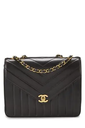 CHANEL Lambskin Chevron Envelope Flap Bag