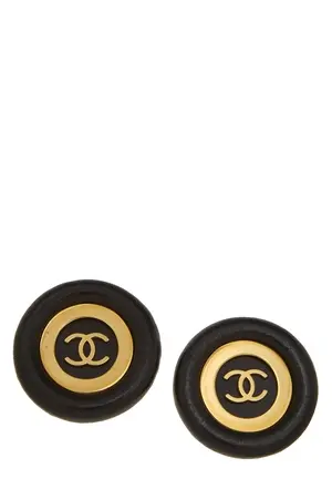 Chanel Cc Button Clip-on Earrings - Black