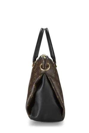 LOUIS VUITTON Monogram Canvas Pallas Nm - Black