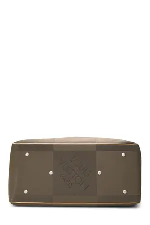 LOUIS VUITTON Terre Damier Geant Souverain