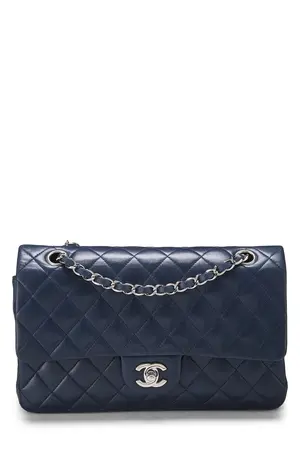 CHANEL Classic Double Flap Medium
