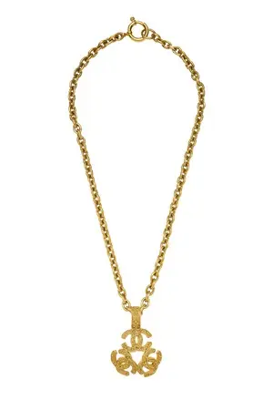 Chanel Filigree 'cc' Round Pendant Necklace - Gold