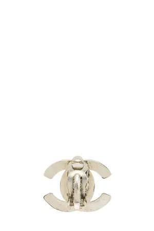 Chanel Cc' Turnlock Earrings
