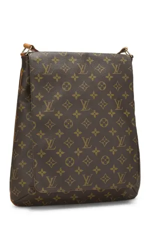 LOUIS VUITTON Monogram Canvas Musette