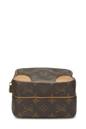 LOUIS VUITTON Monogram Canvas Amazone Bag